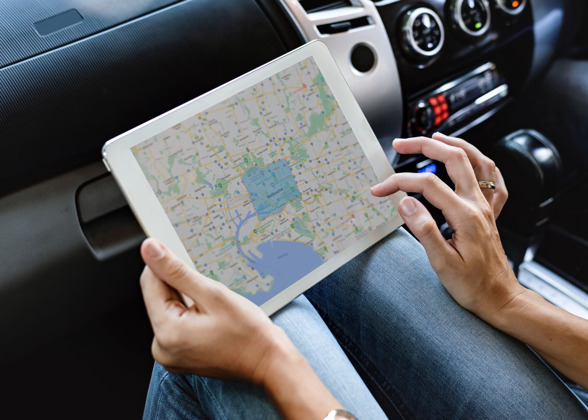 Telematics Solutions to Keep Your Fleet Connected | Radius