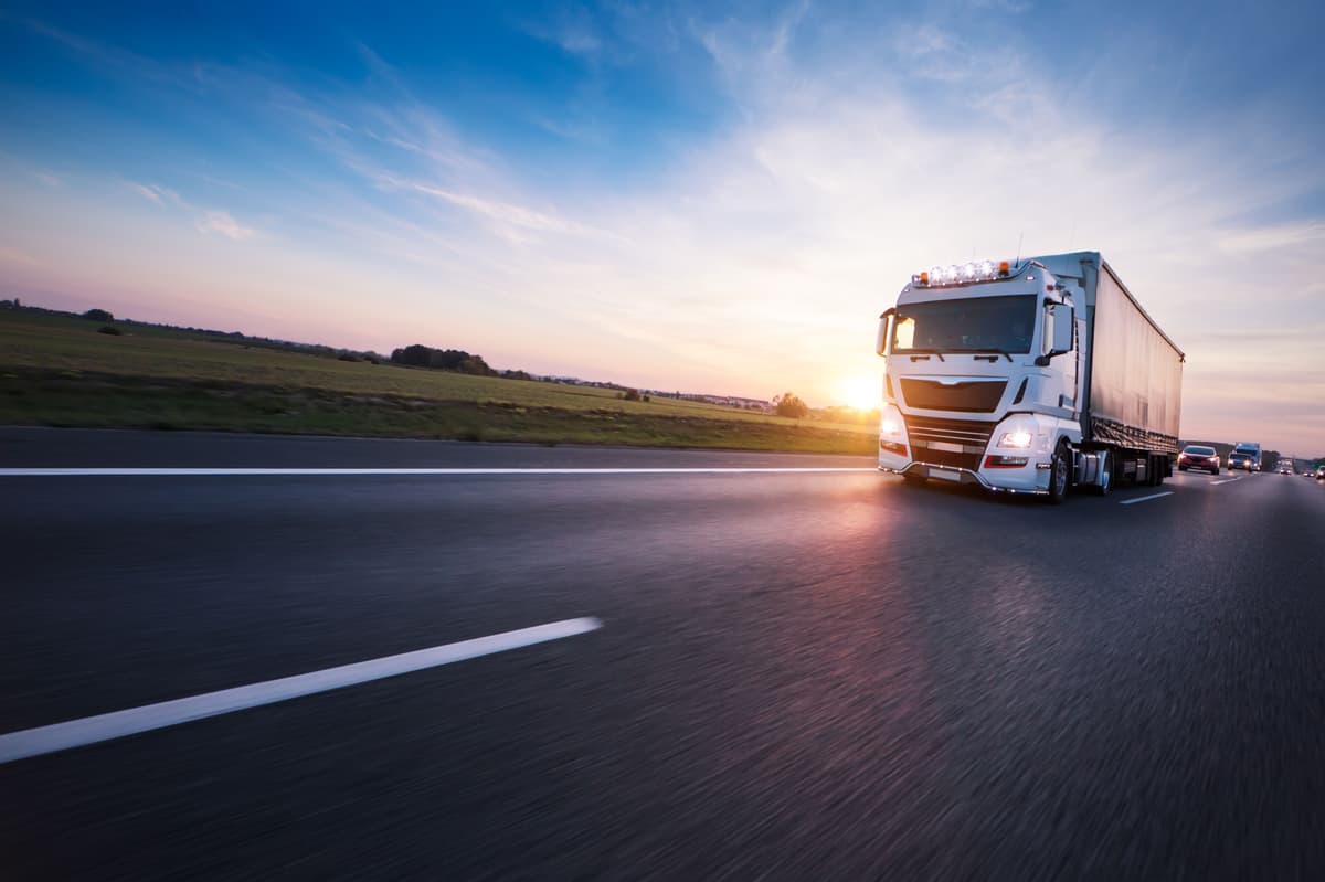 HGV Fuel Cards | The Best Cards for HGV Operators | Radius