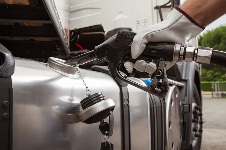 HGV Fuel Cards | The Best Cards for HGV Operators | Radius