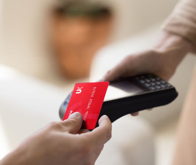 How do fuel cards work? | Fuel Cards Explained | Radius