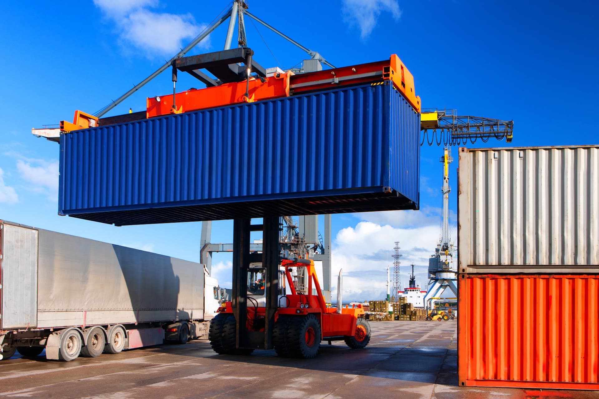 Shipping Container Tracking | Container Trackers | Radius