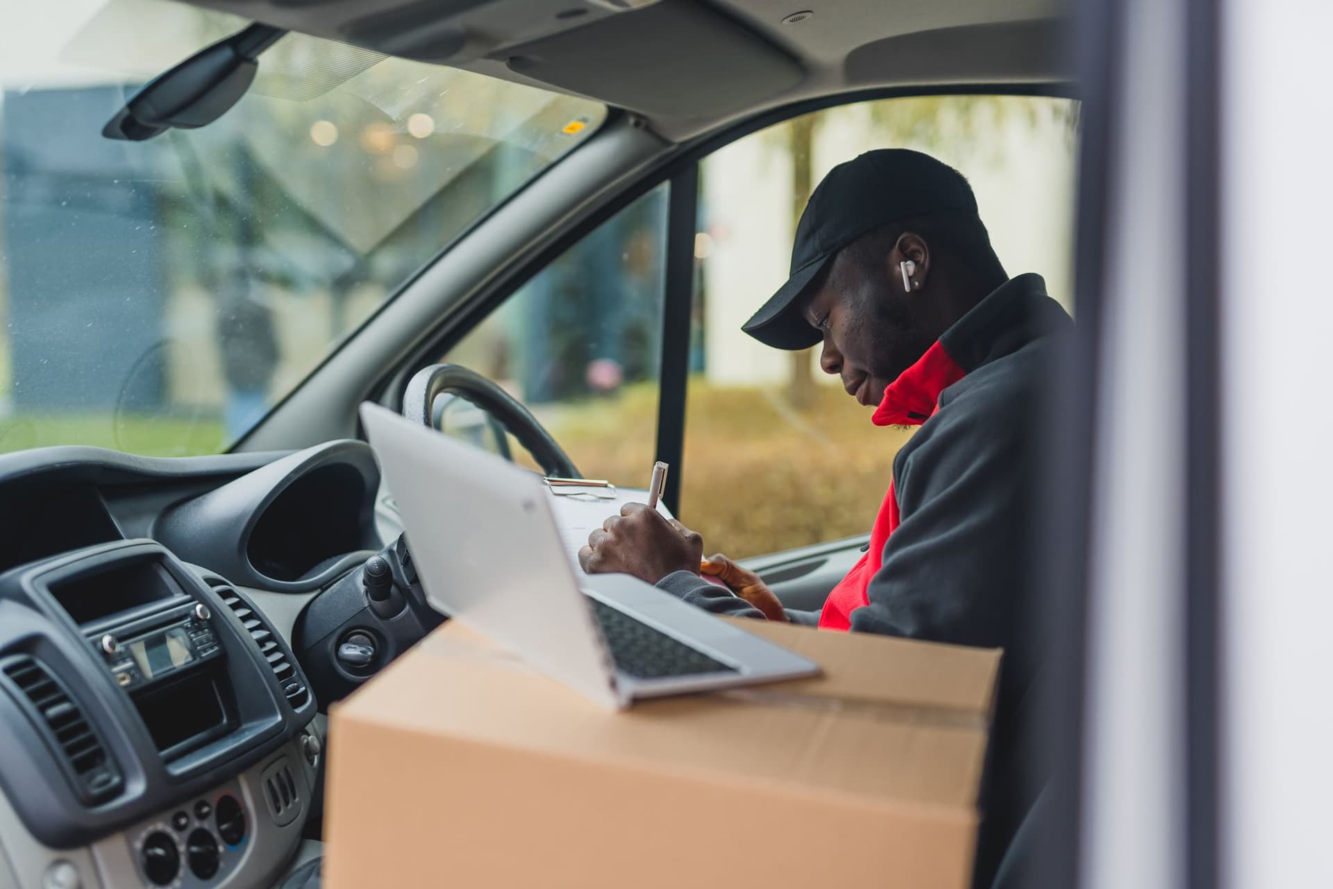 Van Tracking | Apply Today for GPS Van Trackers | Radius