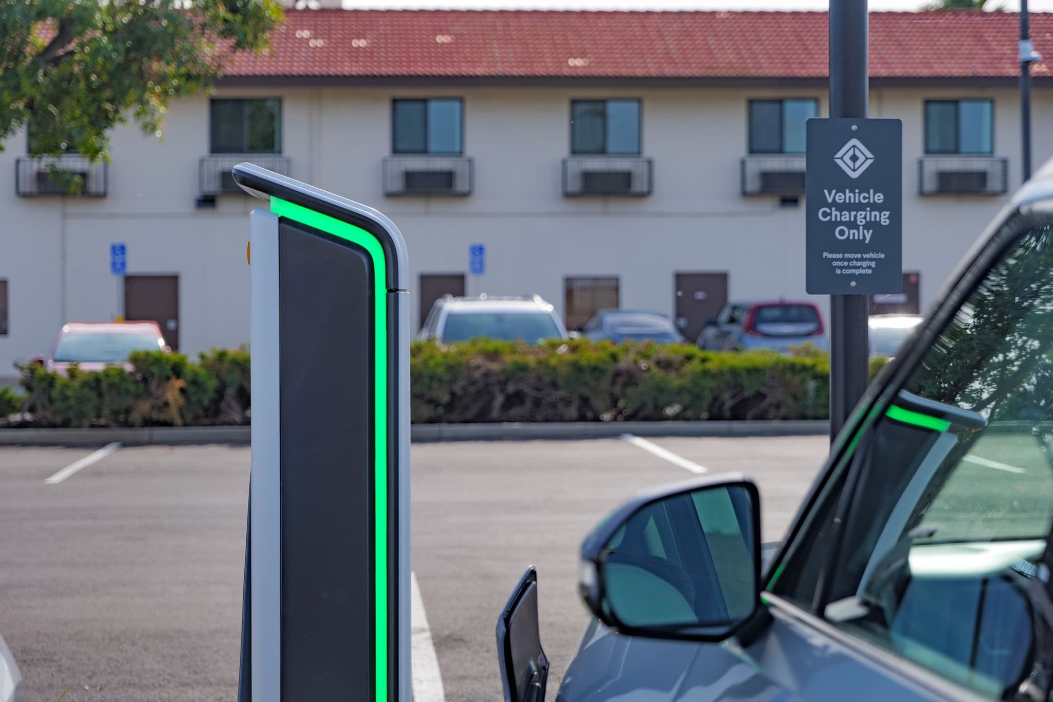 EV Charge Cards | Solutions For Businesses | Radius