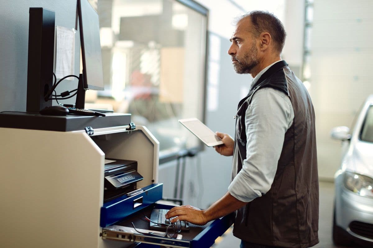 Telematics Solutions to Keep Your Fleet Connected | Radius