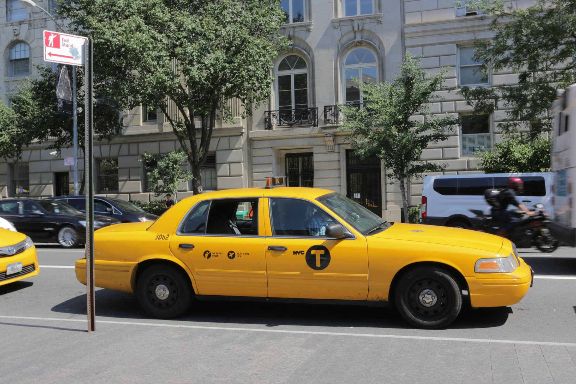 Taxi GPS Tracking System | Taxi Trackers | Radius